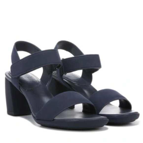 Naturalizer | Shoes | Naturalizer Gentrace Block Heel Sandal In Haven ...